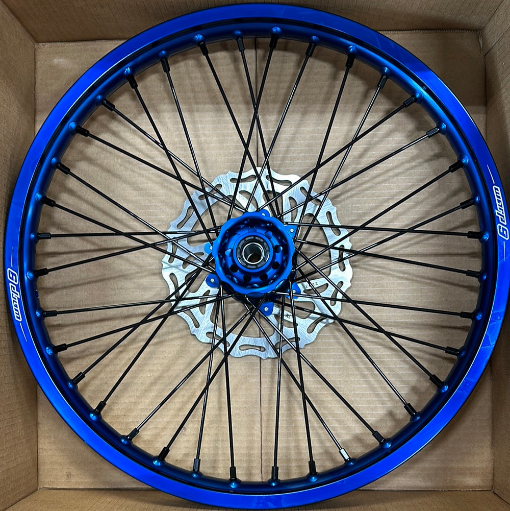 Ultra Bee 18/21" wheel and tire combo - Warp 9