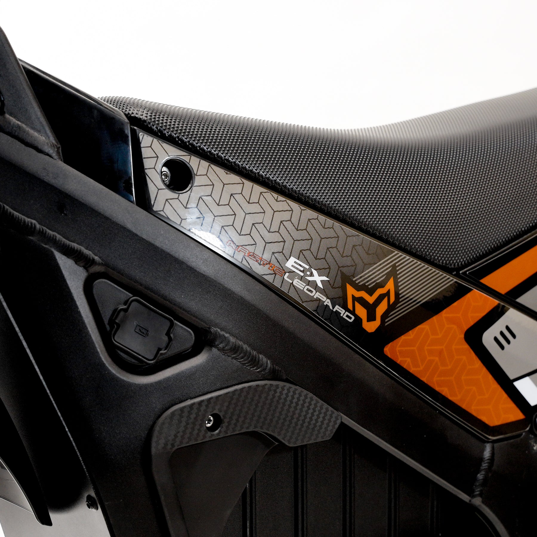 Arctic Leopard EX 800 (Snow Leopard) Electric